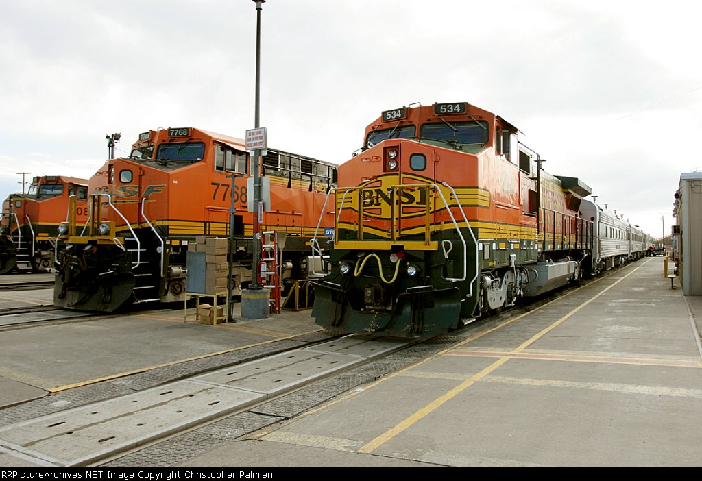 BNSF 1089, 7768, and 534